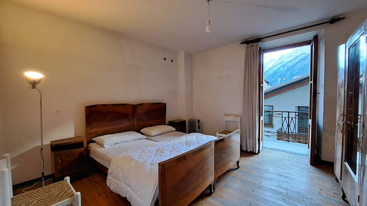 Black Dolomyte Apartment - Schilpario