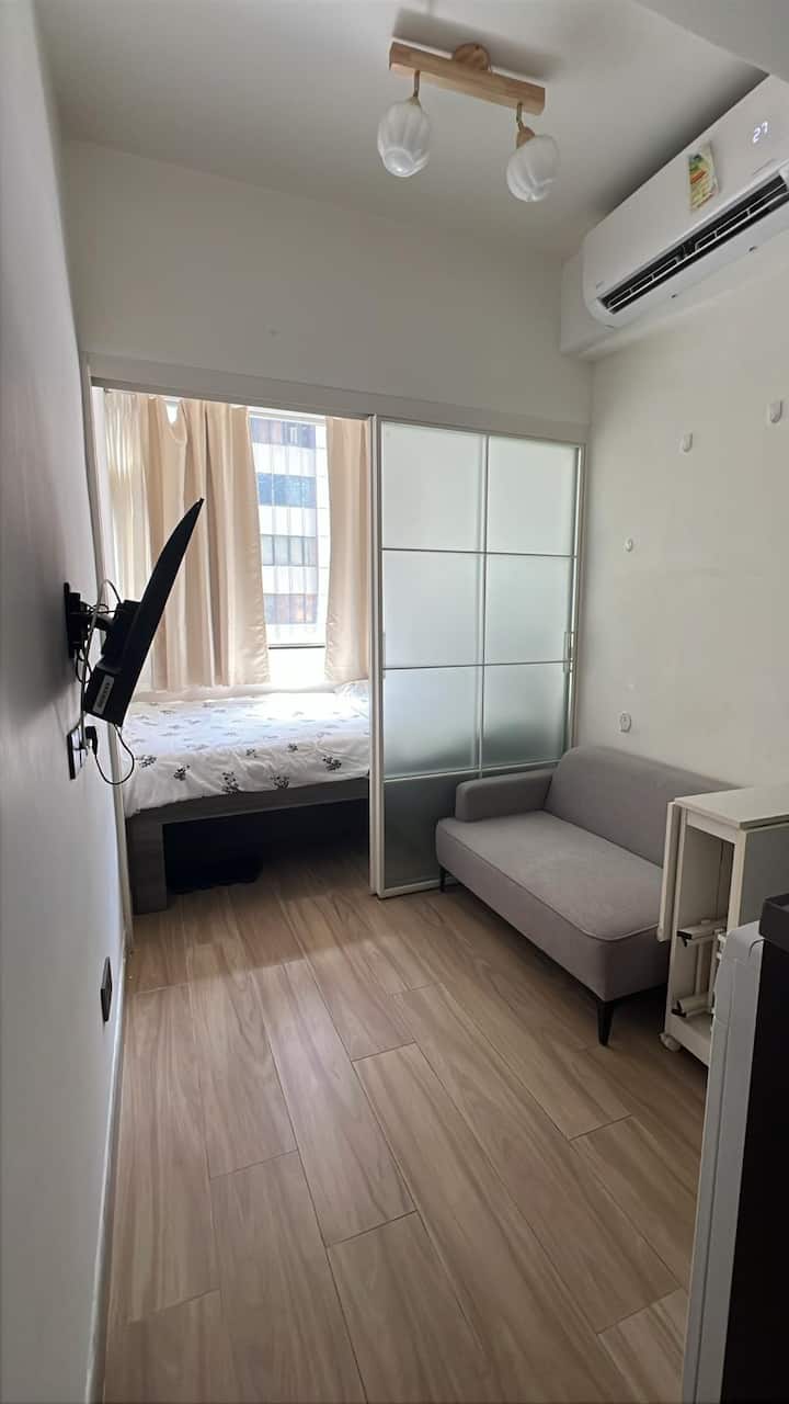 Kb公寓-佐敦地鐵站上蓋理工大學附近新裝修c房 - Tseung Kwan O