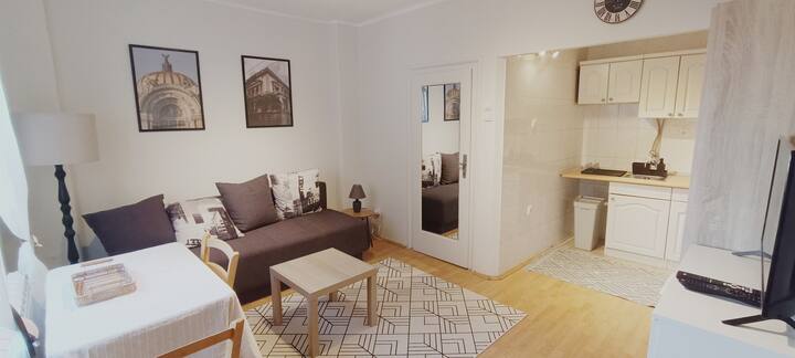 Resava Apartment @ Parliament Square - Belgrad