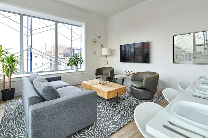 Bright Designer Loft –  Steps From Path To Nyc - Hoboken, NJ