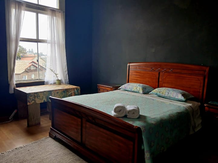 Amplia Y Luminosa Habitación A Metros Del Centro - Valparaíso, Chile