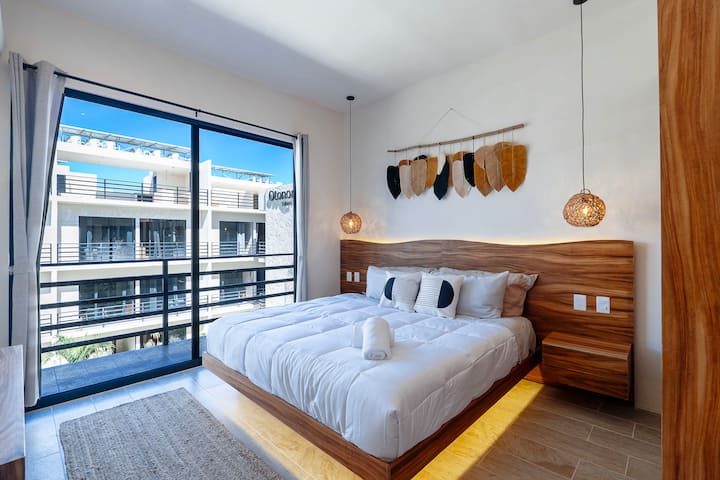 Spacious 2br Apt With Balcony – 5 Min To Beach! - Tulum