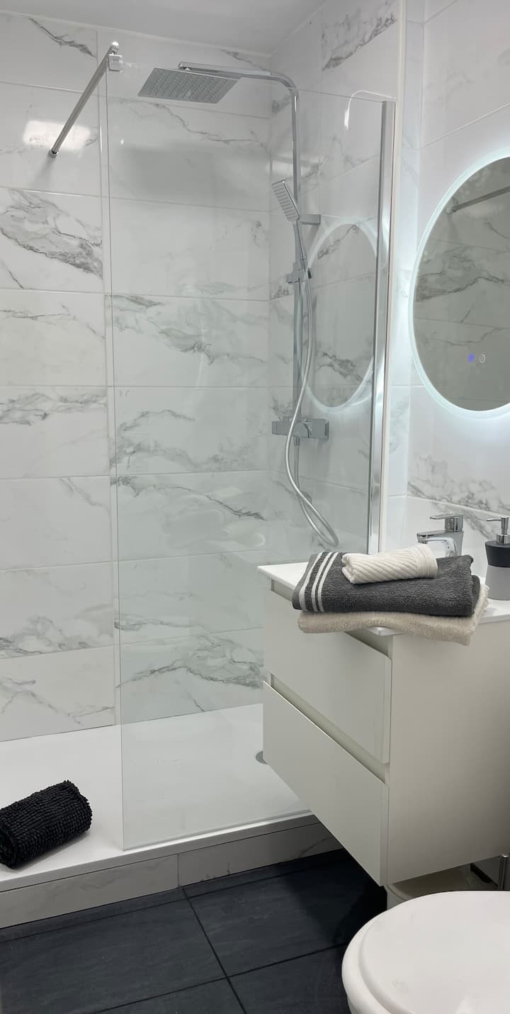 Proche Centre + Parking - Cavalaire-sur-Mer