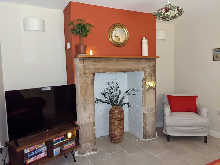 Large Garden Flat,   Bath City Views, Free Parking - Bath