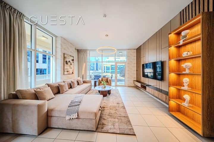 Upgraded 1br City View In Bay Square, Business Bay - Dubai