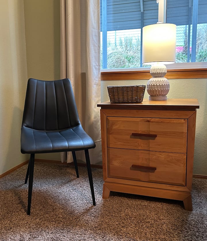 Pet-friendly Mtr Bdr Studio With Covered Parking - Coos Bay, OR