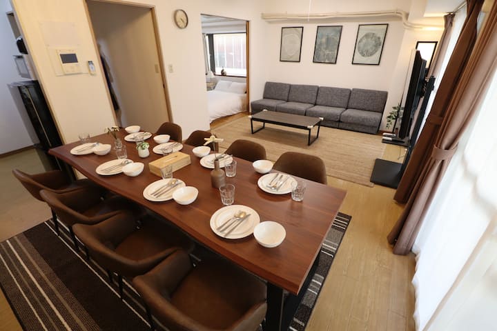 도톤보리 도보10분/닛뽄바시역,쿠로몬시장/ 호텔 린넨, 타월 사용 - Osaka