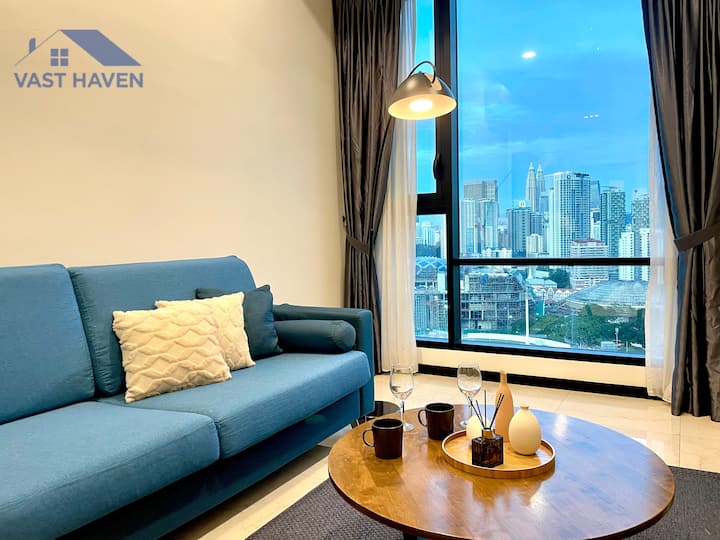 3br Klcc View W/ Nflix, Balcony & Free Parking - 쿠알라룸푸르