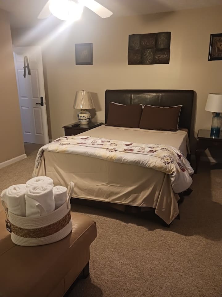 Cozy Bedroom - Douglasville, GA