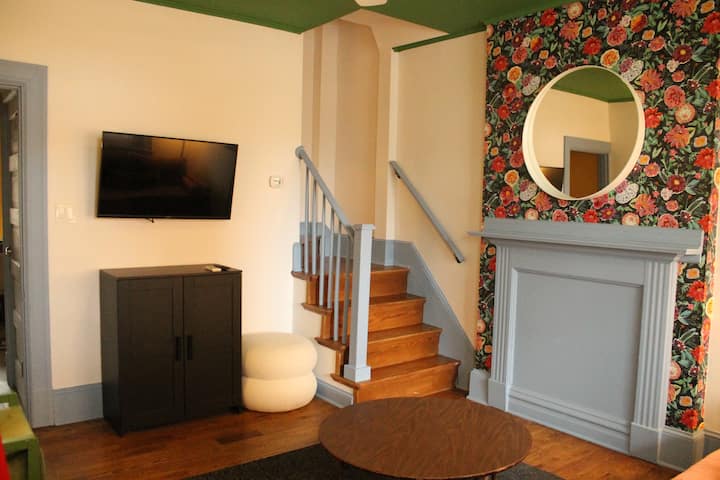 Two-story Private Row House - Pittsburgh, PA