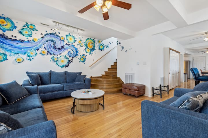 A Starry, Central, Artsy, Stylish Home By L Stop - Chicago, IL