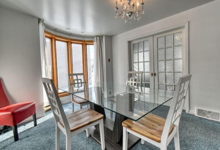 Belle Grande Maison 5 Ch.+ Clim + Terrasse+ Cour - Thetford Mines