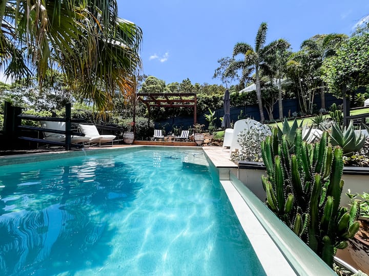 Group Getaway | Private Pool + Sunset Terrace - Coolum Beach