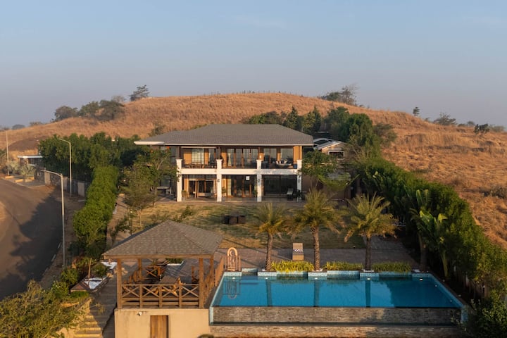 Stayvista At Ridgewood Mansion W/ Infinity Pool - 