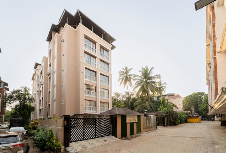 Chic 1bhk In Candolim | Pool & Gym | Near Beach - India