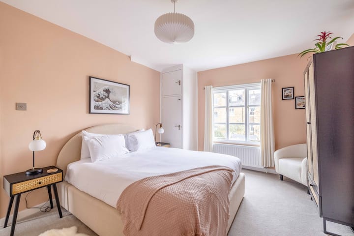 Cosyhouse | Ideal Location |Great For Couples Stay - Windsor