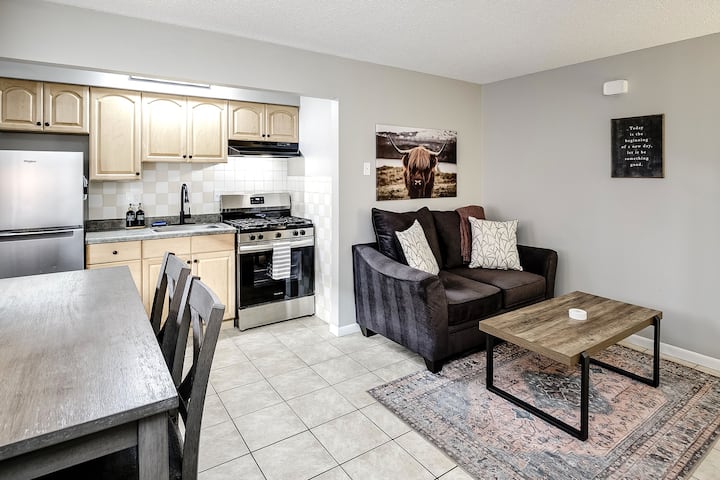Updated Midtown Apartment! #3 - Omaha, NE