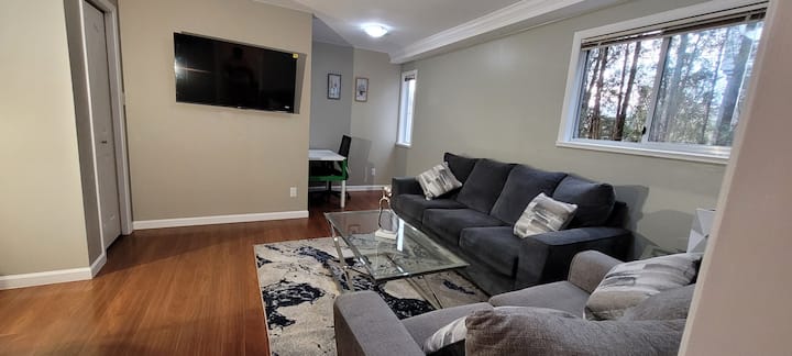 Luxury Guest Suite - Abbotsford
