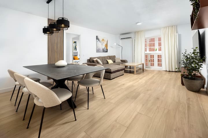 Central And Spacious Apartment With Parking Onsite - Provincia de Málaga, España