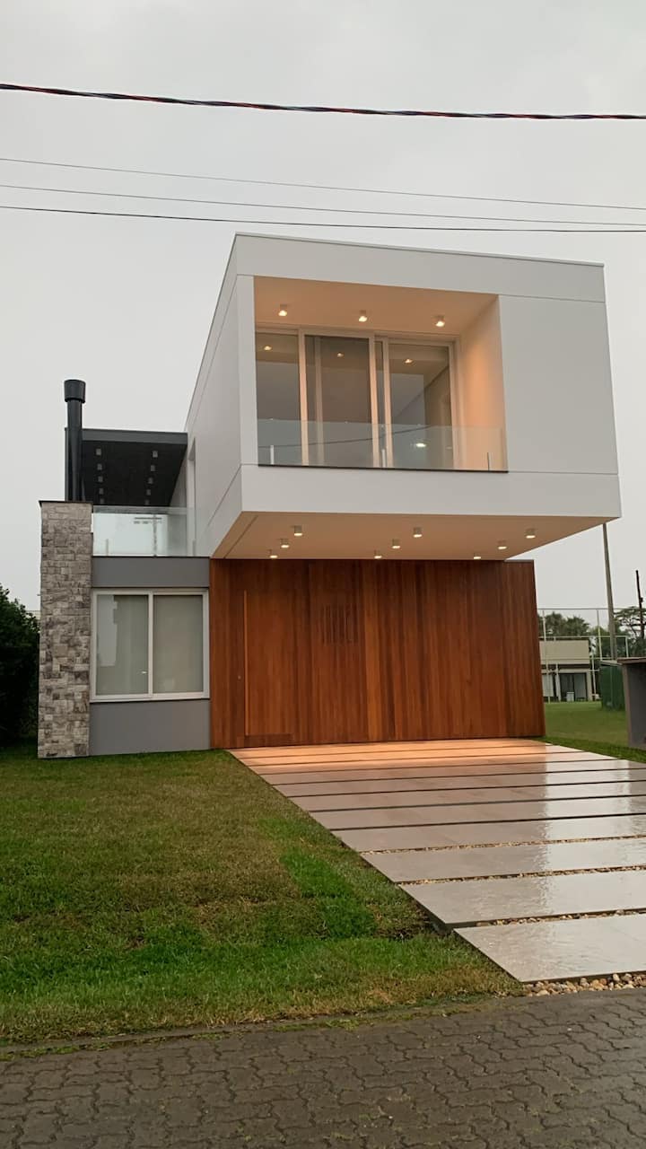 Casa Ilhas Park Torres 4 Suítes - Torres