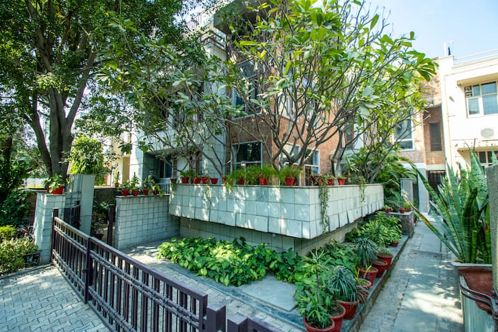 Opulent Antique 6br Independent Villa In Gurugram - Gurugram