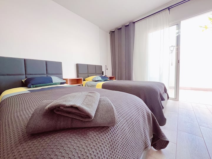 Functional Centraly Located Studio Retreat - Playa de las Américas