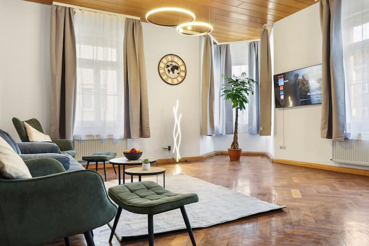 Cruwzo | Exclusive Apartment For 6 People - Manching