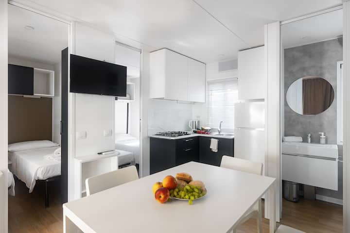 Cosy Mobile Home Near Sea - 3 Bedrooms,2 Bathrooms - Cervia