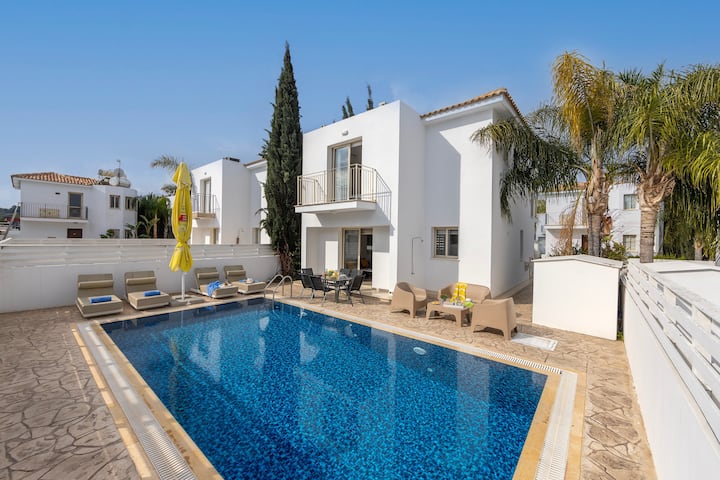 Palms Villa 32 - Ayia Napa