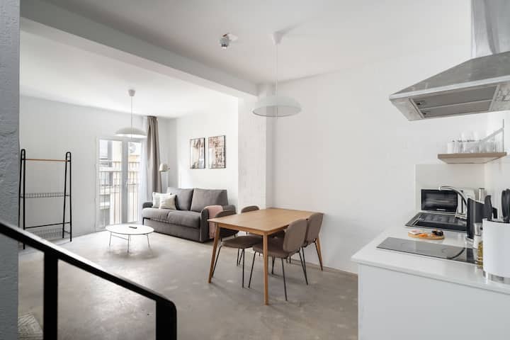 Almeria Cortes | Two-bedroom Apartment + Terrace - Almería