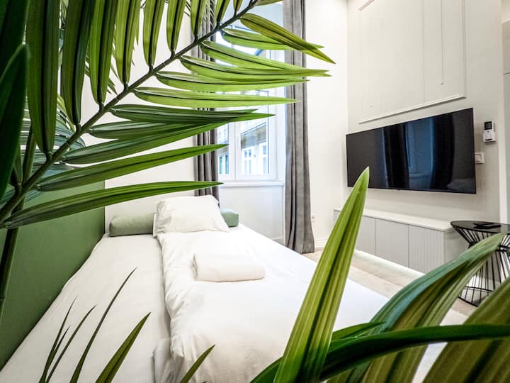 Downtown Stylish Home (B) - Budapest