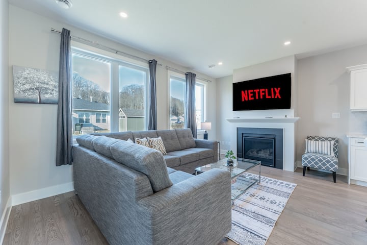Elegant-4br-retreat-port Stanley - St. Thomas