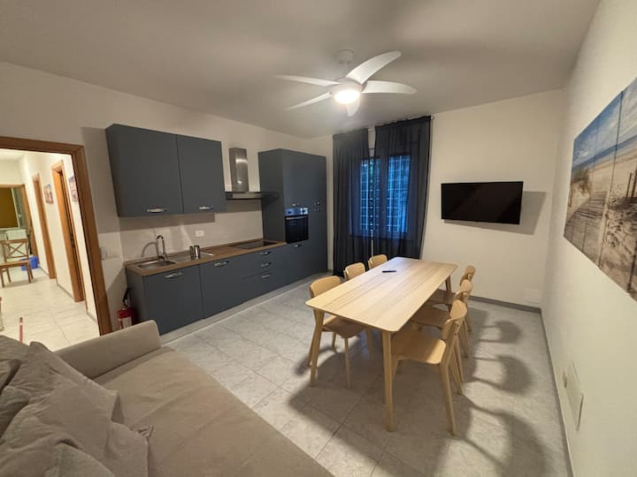 3 Minute Walk To The Beach And 40 Min To Rome - Santa Marinella