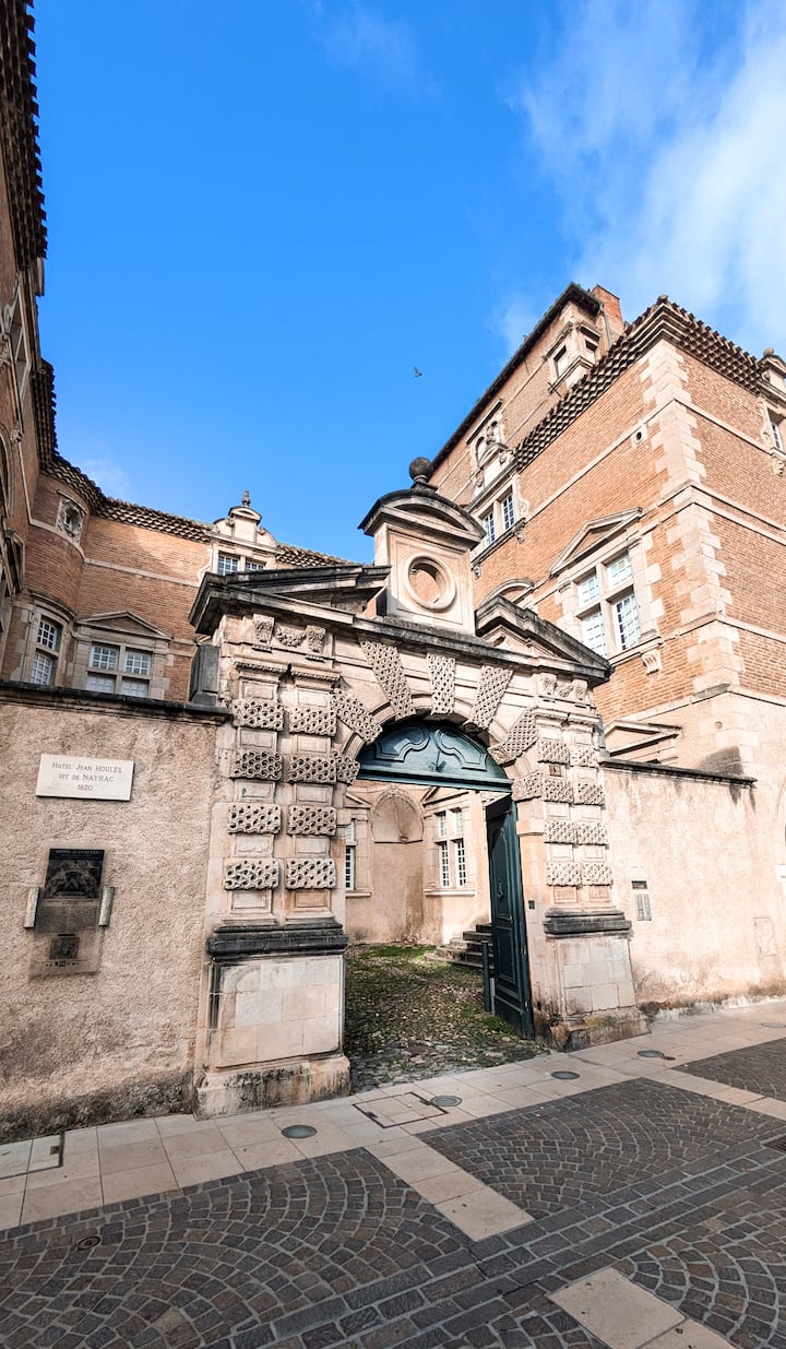 Le Nayrac L Hypercentre L Parking Privé - Castres