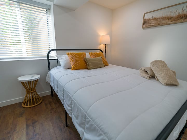 1 Bedroom Cozy & Close To Disneyland - Whittier, CA