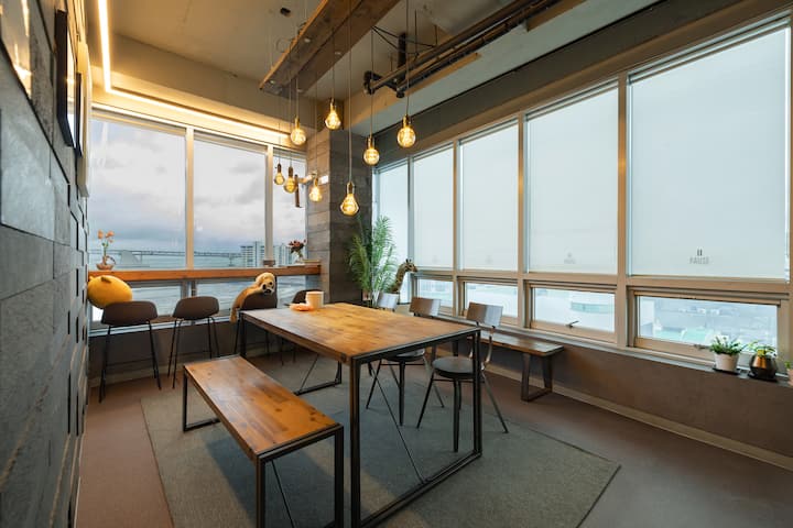 #10월 특별할인#오션뷰#광안리10초#30평단독 #방3 #침대5 #각방 에어컨 - Busan