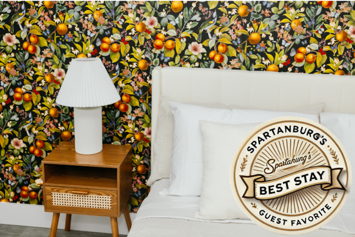 Top Rated •Cozy Citrus Stay • Spartanburg Townhome - Spartanburg, SC