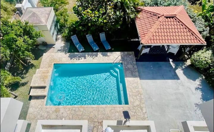 Best Getaway In Lajas With Private Pool, Sleeps 8 - Guánica