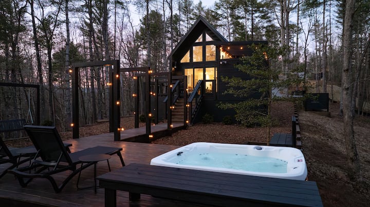 Outdoor Sauna & Hot Tub In North Georgia A-frame - Ellijay, GA