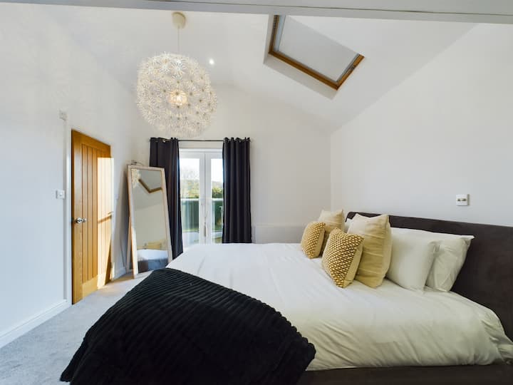 Merestones - Cheltenham