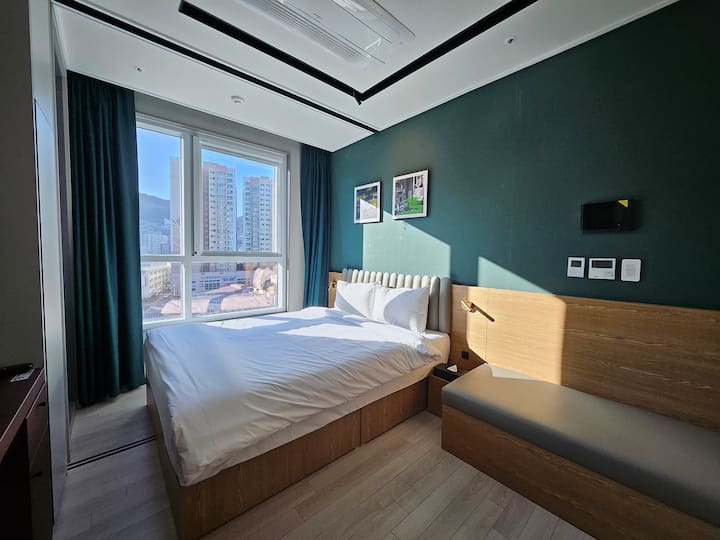 남포동숙소/자갈치역1분/오픈반값특가/포차거리1분/국제시장5분/깡통시장5분/짐보관 #Sd9 - Busan