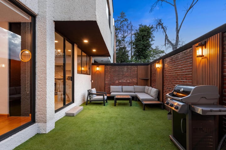 Sierra Vista: 5-story Modern Townhome - Mexico State