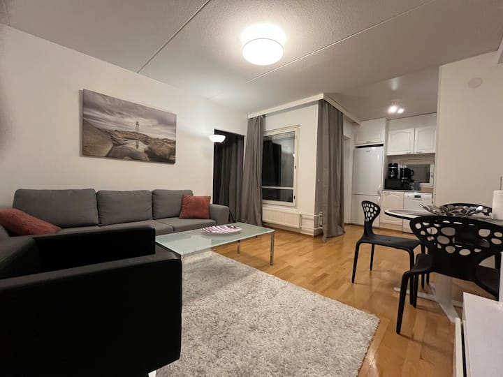 Peaceful Seaside Home – Sauna, Balcony, Wi-fi - Helsinki