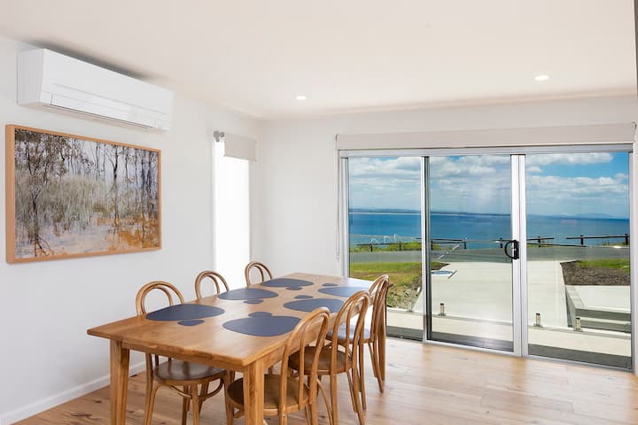 Mirador On Bennetts - 포스터