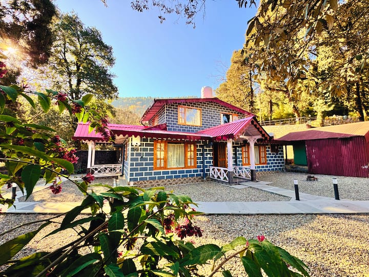 Priory Cottage: Heritage Haven - Nainital