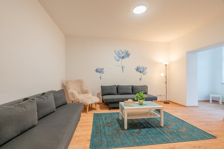 *Frisch Saniert* - Zentrale 3 Zimmerwohnung No.1 - Halle (Saale)