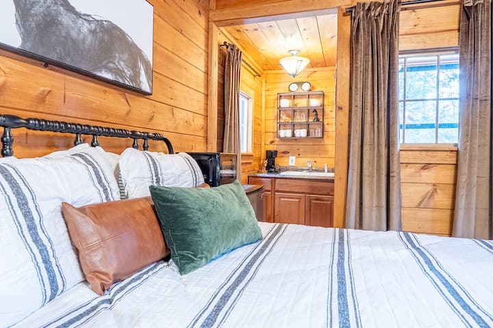 The Saragtogian (Unit #8) - Lake George, NY