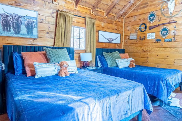 Western Hideout (Unit #10) - Lake George, NY