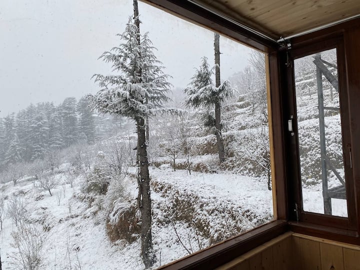 The Boonies - Duplex Villa With Jacuzzi - Narkanda