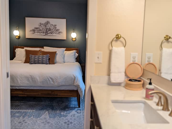 Sleeps 8! 3bedroom/2bathroom+hot Tub! Free Night! - 애쉬포드